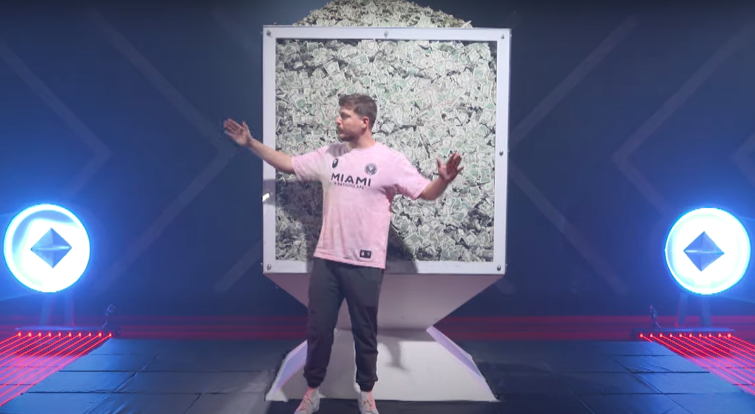 The Most Insane Escape Laser Maze Obstacle Course: The Quest For ...